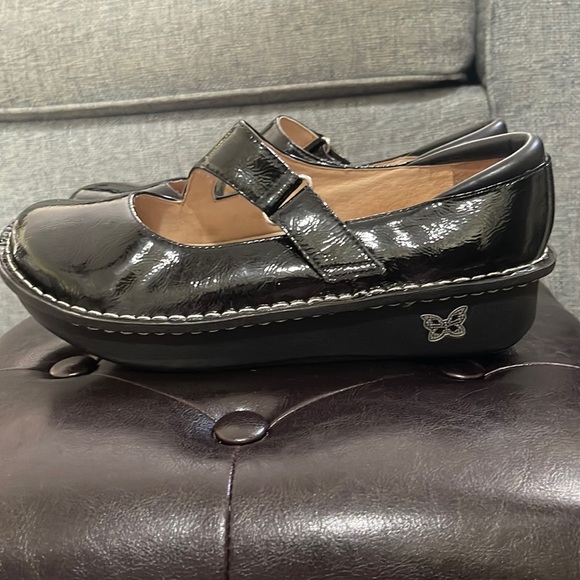Alegria | Shoes | Alegria Black Patent Dayna 1 Mary Jane Shoes Sz 40 95 ...